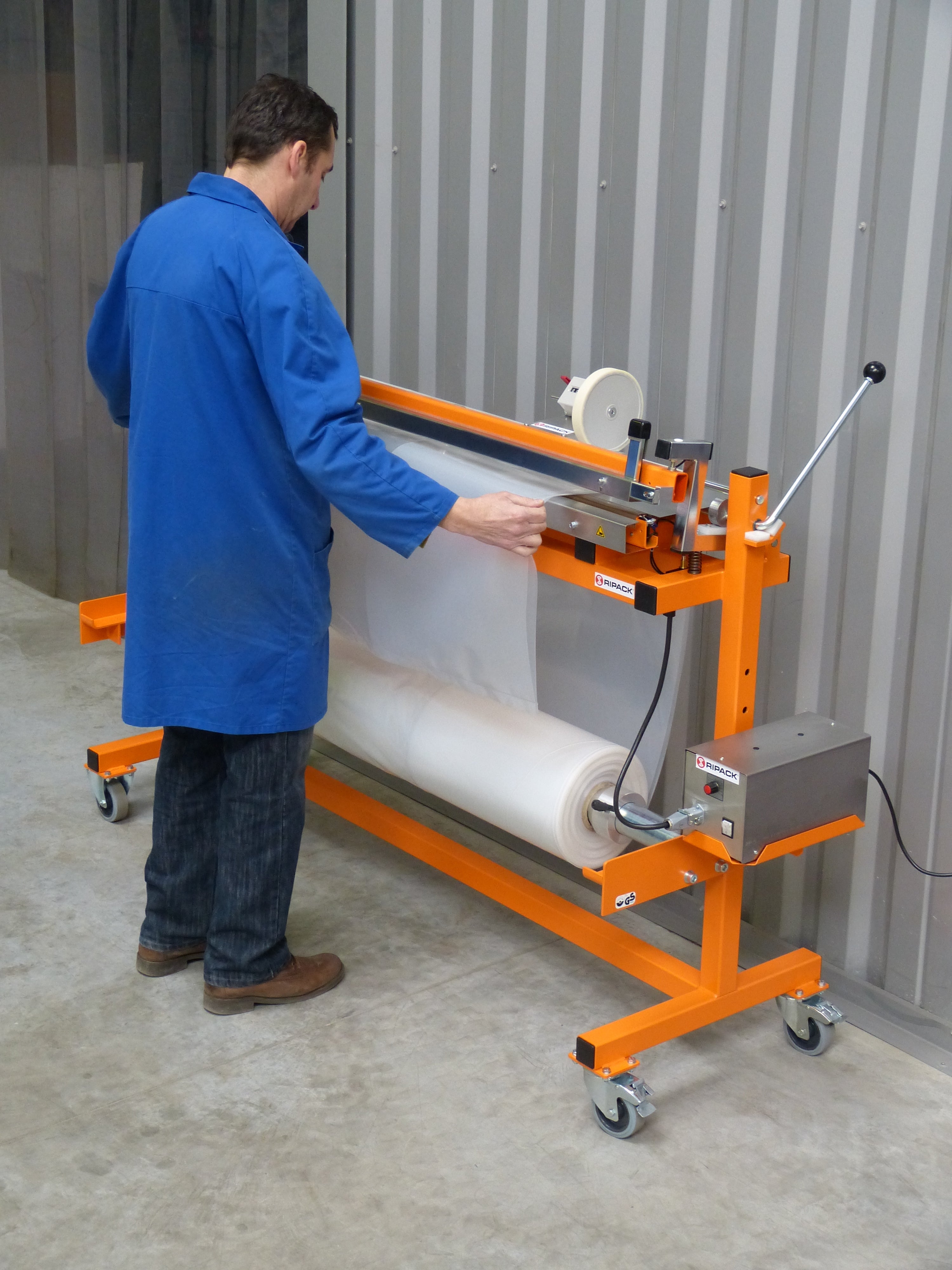 Roll Holders & Sealing Machines – Shrinkwrap Supplies